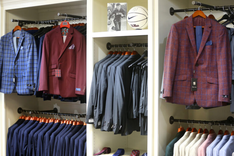 TUXEDOS & SUITS | Thomas Brothers Formalwear